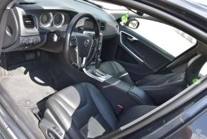 Grey Volvo S60 2011 in Vilnius, with an engine capacity of 2.40 L and mileage of 313 thousand km for 5900 €, photo 3 on AUTOMOTO.COM.LV