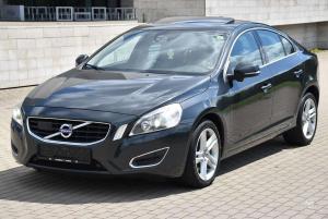Grey Volvo S60 2011 in Vilnius, with an engine capacity of 2.40 L and mileage of 313 thousand km for 5900 €, photo 7 on AUTOMOTO.COM.LV
