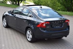 Grey Volvo S60 2011 in Vilnius, with an engine capacity of 2.40 L and mileage of 313 thousand km for 5900 €, photo 8 on AUTOMOTO.COM.LV