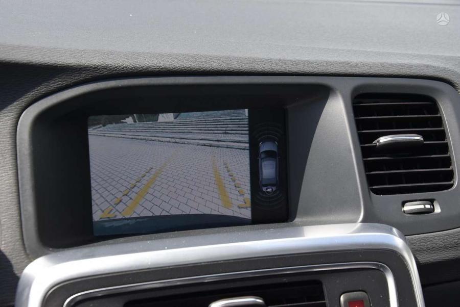 Grey Volvo S60 2011 in Vilnius, with an engine capacity of 2.40 L and mileage of 313 thousand km for 5900 €, photo 13 on AUTOMOTO.COM.LV