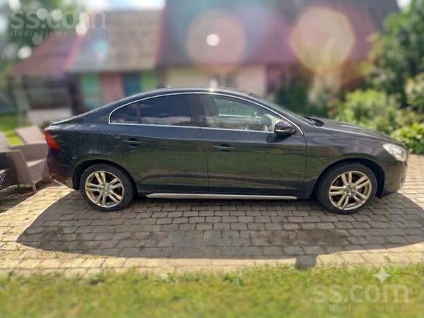 Grey Volvo S60 2011 in Ogre, with an engine capacity of 2.40 L and mileage of 495 thousand km for 2000 €, photo 2 on AUTOMOTO.COM.LV