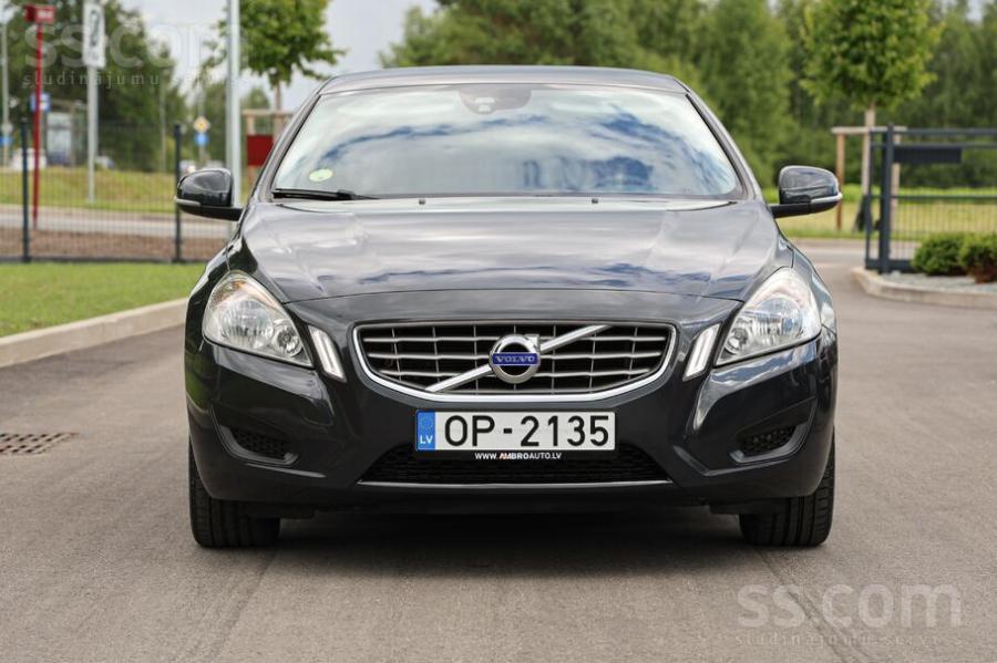 Pelēks Volvo S60 2011 Jelgava, ar dzinēja tilpumu 2.00 L un nobraukumu 0 tūkst. km par 6750 €, foto 3 vietnē AUTOMOTO.COM.LV