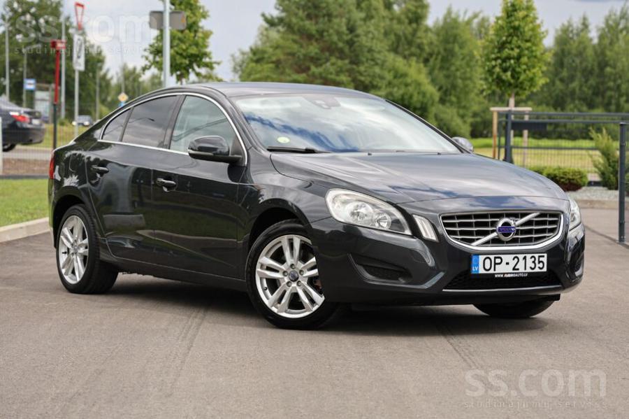 Pelēks Volvo S60 2011 Jelgava, ar dzinēja tilpumu 2.00 L un nobraukumu 0 tūkst. km par 6750 €, foto 4 vietnē AUTOMOTO.COM.LV