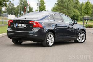 Pelēks Volvo S60 2011 Jelgava, ar dzinēja tilpumu 2.00 L un nobraukumu 0 tūkst. km par 6750 €, foto 5 vietnē AUTOMOTO.COM.LV