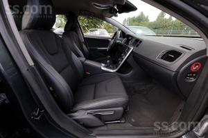 Pelēks Volvo S60 2011 Jelgava, ar dzinēja tilpumu 2.00 L un nobraukumu 0 tūkst. km par 6750 €, foto 12 vietnē AUTOMOTO.COM.LV