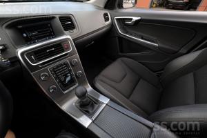 Pelēks Volvo S60 2011 Jelgava, ar dzinēja tilpumu 2.00 L un nobraukumu 0 tūkst. km par 6750 €, foto 17 vietnē AUTOMOTO.COM.LV