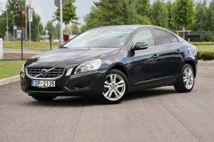 Grey Volvo S60 2011 in Jelgava, with an engine capacity of 2.00 L and mileage of 223 thousand km for 6750 €, photo  on AUTOMOTO.COM.LV