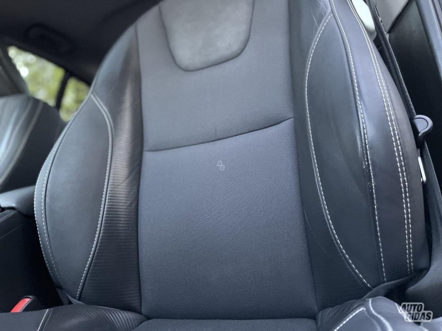 Grey Volvo S60 2011 in Utena, with an engine capacity of 1.60 L and mileage of 286 thousand km for 8350 €, photo 18 on AUTOMOTO.COM.LV