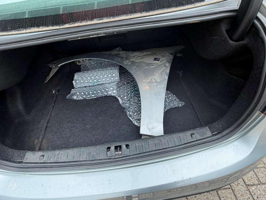 Pelēks Volvo S60 2011 Raseiniai, ar dzinēja tilpumu 1.56 L un nobraukumu 280 tūkst. km par 4350 €, foto 13 vietnē AUTOMOTO.COM.LV