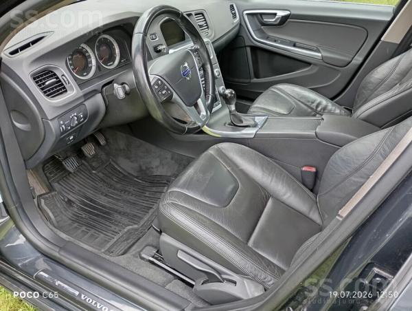 Pelēks Volvo S60 2011 Bauska, ar dzinēja tilpumu 2.00 L un nobraukumu 285 tūkst. km par 5900 €, foto 6 vietnē AUTOMOTO.COM.LV