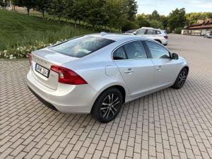 Grey Volvo S60 2011 in Vilnius, with an engine capacity of 1.56 L and mileage of 223 thousand km for 4400 €, photo 3 on AUTOMOTO.COM.LV
