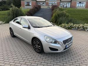 Grey Volvo S60 2011 in Vilnius, with an engine capacity of 1.56 L and mileage of 223 thousand km for 4400 €, photo 5 on AUTOMOTO.COM.LV