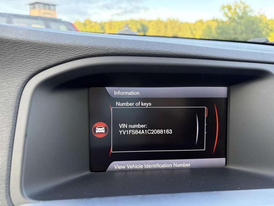 Grey Volvo S60 2011 in Vilnius, with an engine capacity of 1.56 L and mileage of 223 thousand km for 4400 €, photo 10 on AUTOMOTO.COM.LV