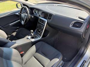 Pelēks Volvo S60 2011 Vilkaviškis, ar dzinēja tilpumu 2.00 L un nobraukumu 211 tūkst. km par 5199 €, foto 15 vietnē AUTOMOTO.COM.LV