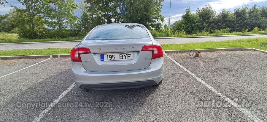Grey Volvo S60 2011 in Tallinn, with an engine capacity of 2.00 L and mileage of 267 thousand km for 5200 €, photo 9 on AUTOMOTO.COM.LV