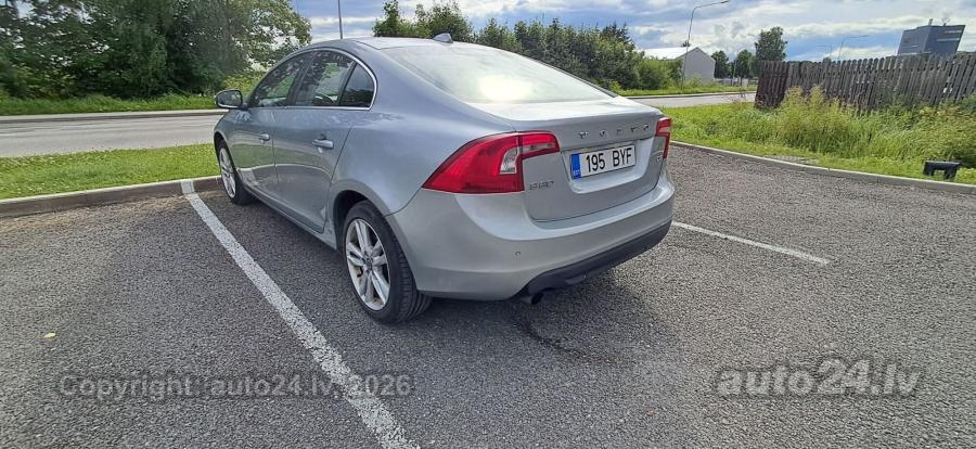 Grey Volvo S60 2011 in Tallinn, with an engine capacity of 2.00 L and mileage of 267 thousand km for 5200 €, photo 10 on AUTOMOTO.COM.LV