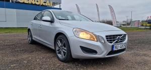 Pelēks Volvo S60 2011 Daugavpils, ar dzinēja tilpumu 1.60 L un nobraukumu 254 tūkst. km par 6499 €, foto 8 vietnē AUTOMOTO.COM.LV