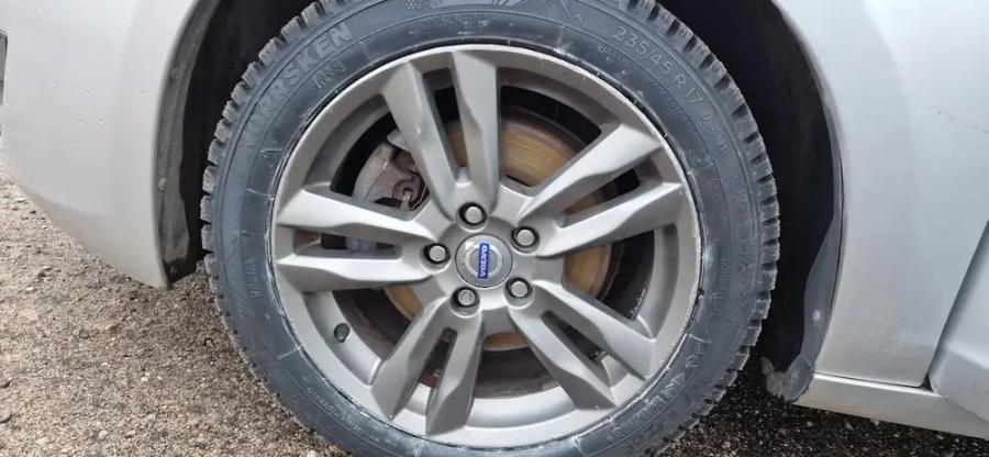 Pelēks Volvo S60 2011 Daugavpils, ar dzinēja tilpumu 1.60 L un nobraukumu 254 tūkst. km par 6499 €, foto 28 vietnē AUTOMOTO.COM.LV