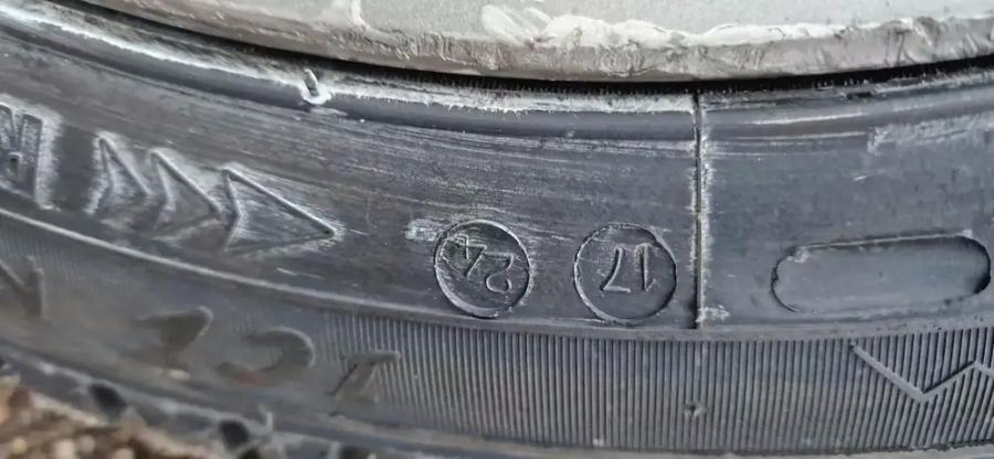 Pelēks Volvo S60 2011 Daugavpils, ar dzinēja tilpumu 1.60 L un nobraukumu 254 tūkst. km par 6499 €, foto 30 vietnē AUTOMOTO.COM.LV