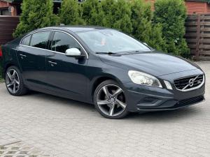 Pelēks Volvo S60 2011 Kretinga, ar dzinēja tilpumu 2.40 L un nobraukumu 223 tūkst. km par 6650 €, foto 4 vietnē AUTOMOTO.COM.LV