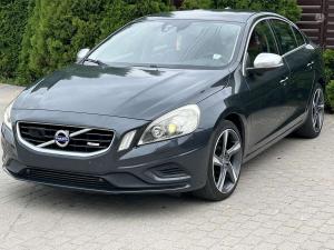 Pelēks Volvo S60 2011 Kretinga, ar dzinēja tilpumu 2.40 L un nobraukumu 223 tūkst. km par 6650 €, foto 5 vietnē AUTOMOTO.COM.LV