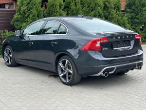 Pelēks Volvo S60 2011 Kretinga, ar dzinēja tilpumu 2.40 L un nobraukumu 223 tūkst. km par 6650 €, foto 9 vietnē AUTOMOTO.COM.LV