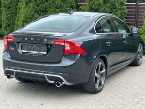 Pelēks Volvo S60 2011 Kretinga, ar dzinēja tilpumu 2.40 L un nobraukumu 223 tūkst. km par 6650 €, foto 11 vietnē AUTOMOTO.COM.LV