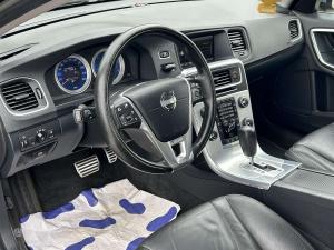 Pelēks Volvo S60 2011 Kretinga, ar dzinēja tilpumu 2.40 L un nobraukumu 223 tūkst. km par 6650 €, foto 15 vietnē AUTOMOTO.COM.LV