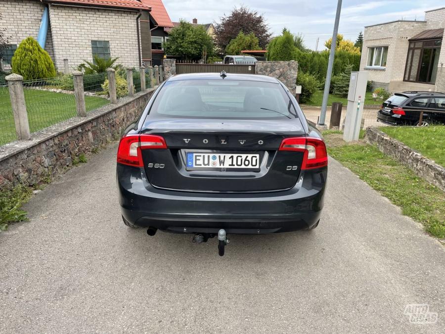 Pelēks Volvo S60 2011 Raseiniai, ar dzinēja tilpumu 2.00 L un nobraukumu 305 tūkst. km par 4500 €, foto 7 vietnē AUTOMOTO.COM.LV