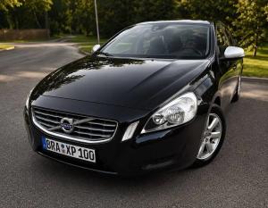 Grey Volvo S60 2011 in Jurmala, with an engine capacity of 2.00 L and mileage of 278 thousand km for 4990 €, photo 6 on AUTOMOTO.COM.LV