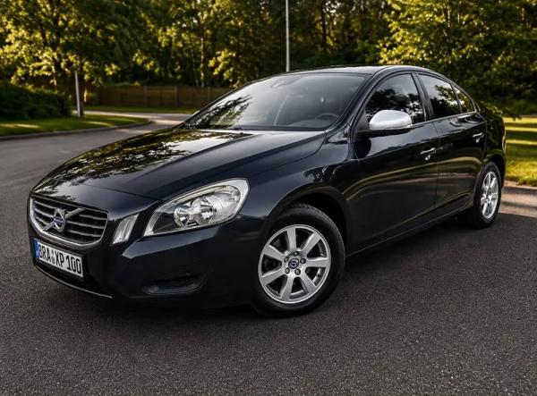 Pelēks Volvo S60 2011 Jūrmala, ar dzinēja tilpumu 2.00 L un nobraukumu 278 tūkst. km par 4990 €, foto 6 vietnē AUTOMOTO.COM.LV