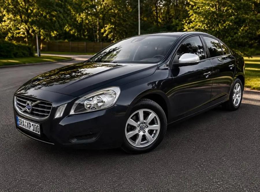 Grey Volvo S60 2011 in Jurmala, with an engine capacity of 2.00 L and mileage of 278 thousand km for 4990 €, photo 7 on AUTOMOTO.COM.LV