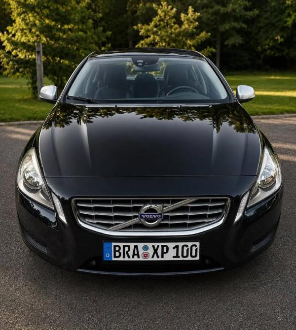 Pelēks Volvo S60 2011 Jūrmala, ar dzinēja tilpumu 2.00 L un nobraukumu 278 tūkst. km par 4990 €, foto 7 vietnē AUTOMOTO.COM.LV