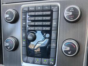 Pelēks Volvo S60 2011 Viļņa, ar dzinēja tilpumu 2.00 L un nobraukumu 317 tūkst. km par 4200 €, foto 16 vietnē AUTOMOTO.COM.LV