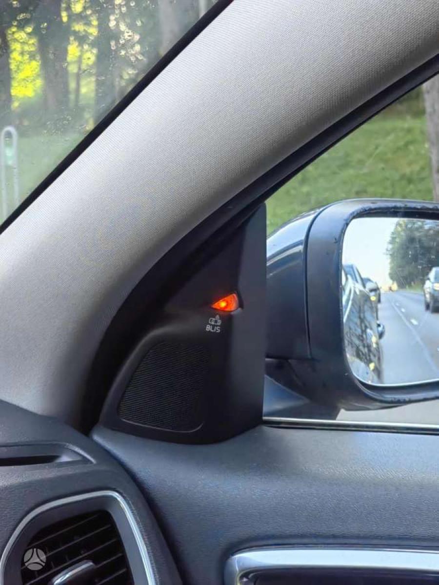 Pelēks Volvo S60 2011 Viļņa, ar dzinēja tilpumu 2.00 L un nobraukumu 317 tūkst. km par 4200 €, foto 19 vietnē AUTOMOTO.COM.LV