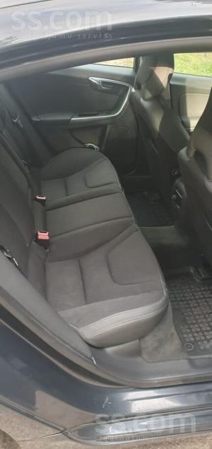 Grey Volvo S60 2011 in Ventspils, with an engine capacity of 1.60 L and mileage of 292 thousand km for 4500 €, photo 6 on AUTOMOTO.COM.LV