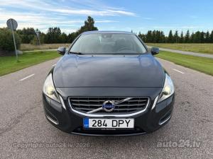 Pelēks Volvo S60 2011 Tallina, ar dzinēja tilpumu 2.40 L un nobraukumu 303 tūkst. km par 7290 €, foto 9 vietnē AUTOMOTO.COM.LV