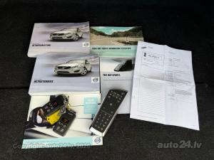 Pelēks Volvo S60 2011 Tallina, ar dzinēja tilpumu 2.40 L un nobraukumu 303 tūkst. km par 7290 €, foto 15 vietnē AUTOMOTO.COM.LV