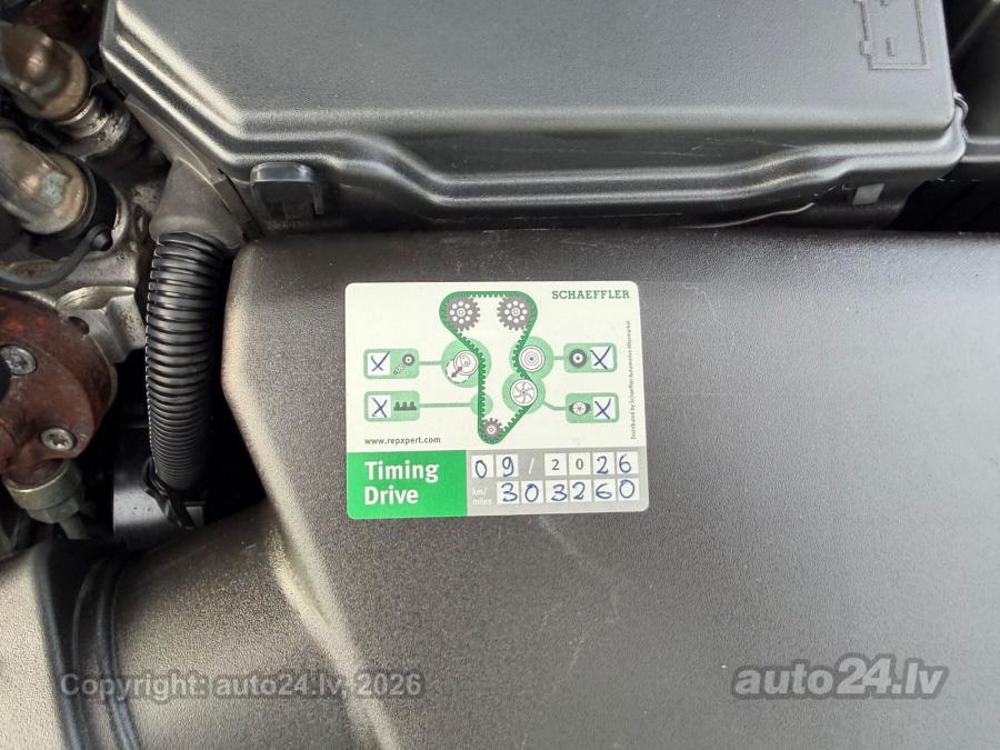 Pelēks Volvo S60 2011 Tallina, ar dzinēja tilpumu 2.40 L un nobraukumu 303 tūkst. km par 7290 €, foto 16 vietnē AUTOMOTO.COM.LV