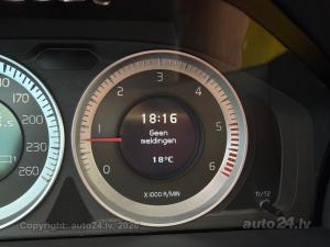 Pelēks Volvo S60 2011 Tallina, ar dzinēja tilpumu 2.40 L un nobraukumu 303 tūkst. km par 7290 €, foto 27 vietnē AUTOMOTO.COM.LV