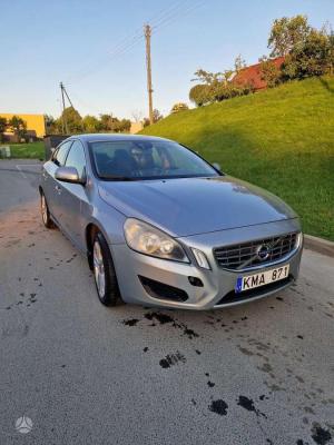 Grey Volvo S60 2011 in Vilnius, with an engine capacity of 1.60 L and mileage of 252 thousand km for 3500 €, photo 3 on AUTOMOTO.COM.LV