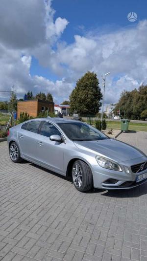 Pelēks Volvo S60 2011 Širvintos, ar dzinēja tilpumu 1.98 L un nobraukumu 344 tūkst. km par 5500 €, foto 3 vietnē AUTOMOTO.COM.LV