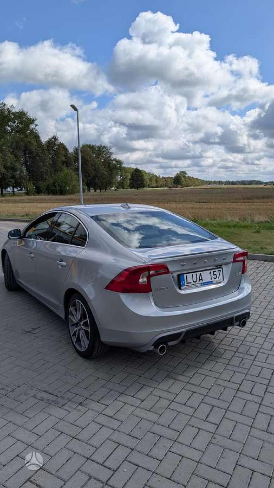 Pelēks Volvo S60 2011 Širvintos, ar dzinēja tilpumu 1.98 L un nobraukumu 344 tūkst. km par 5500 €, foto 5 vietnē AUTOMOTO.COM.LV