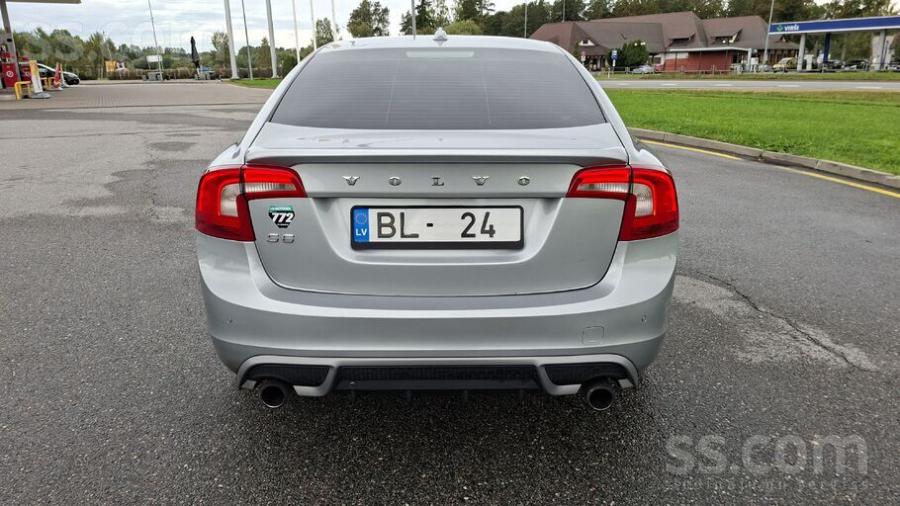Grey Volvo S60 2011 in Riga, with an engine capacity of 2.00 L and mileage of 285 thousand km for 6350 €, photo 6 on AUTOMOTO.COM.LV