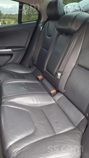Grey Volvo S60 2011 in Riga, with an engine capacity of 2.00 L and mileage of 285 thousand km for 6350 €, photo 8 on AUTOMOTO.COM.LV