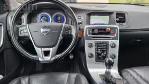 Grey Volvo S60 2011 in Riga, with an engine capacity of 2.00 L and mileage of 285 thousand km for 6350 €, photo 10 on AUTOMOTO.COM.LV