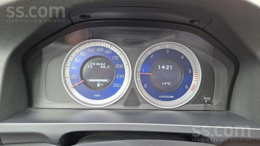 Grey Volvo S60 2011 in Riga, with an engine capacity of 2.00 L and mileage of 285 thousand km for 6350 €, photo 11 on AUTOMOTO.COM.LV