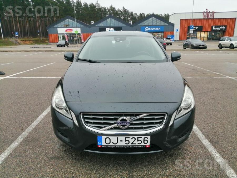 Grey Volvo S60 2012 in Riga, with an engine capacity of 2.00 L and mileage of 224 thousand km for 6700 €, photo 2 on AUTOMOTO.COM.LV