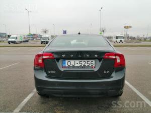 Grey Volvo S60 2012 in Riga, with an engine capacity of 2.00 L and mileage of 224 thousand km for 6700 €, photo 6 on AUTOMOTO.COM.LV
