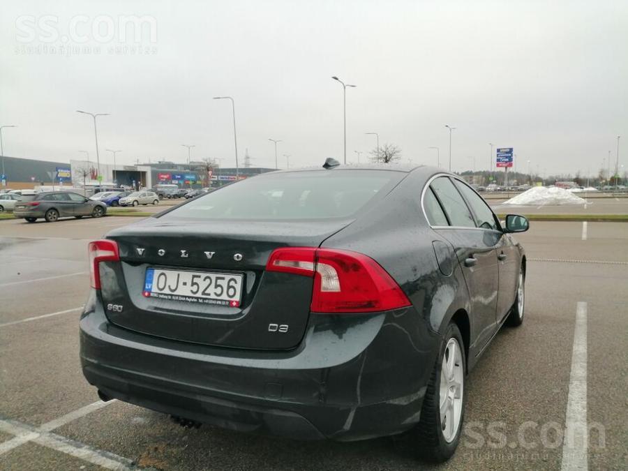 Grey Volvo S60 2012 in Riga, with an engine capacity of 2.00 L and mileage of 224 thousand km for 6700 €, photo 7 on AUTOMOTO.COM.LV